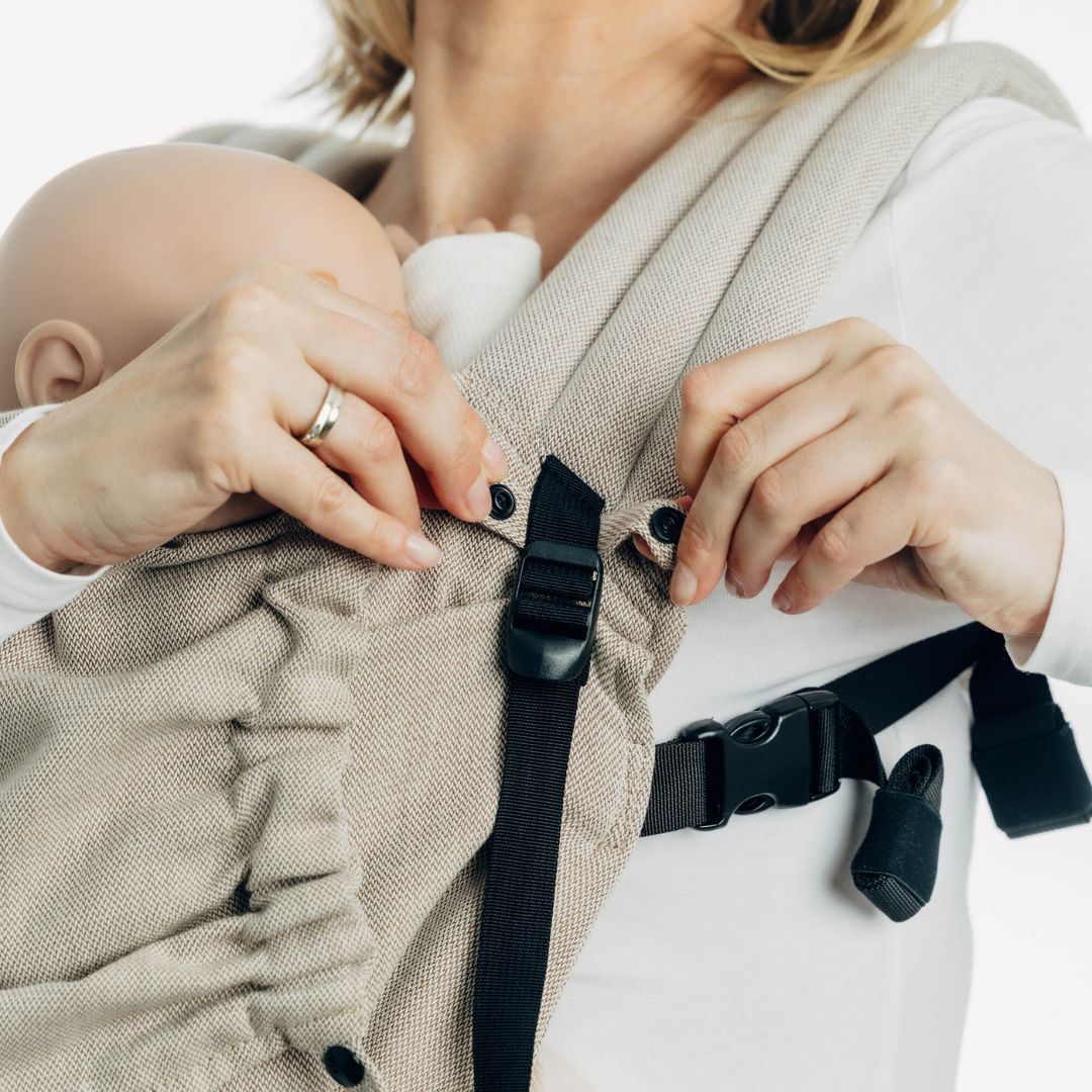 LennyLamb Baby Carrier Universal Hood | Cloth and Carry
